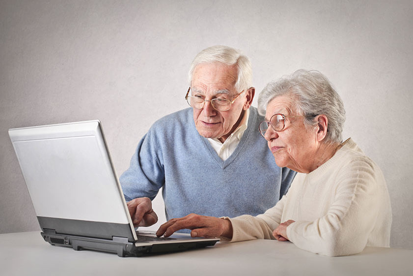 How To Teach Your Aging Parent To Use Internet Safely | TerraBella
