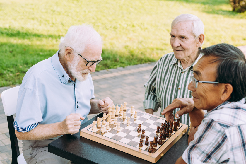 6 Exclusive Roswell GA Senior Living Programs Seniors Will Enjoy