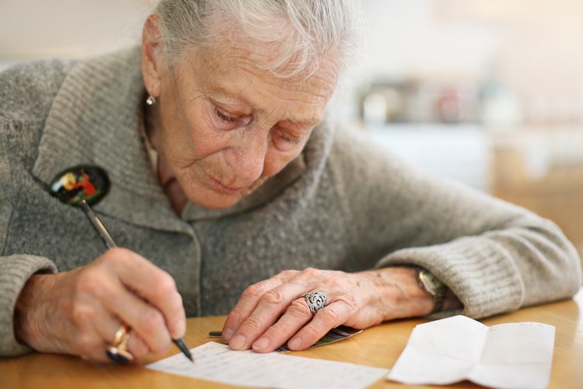 Recognizing Early Signs Of Parkinson's Through Your Handwriting ...