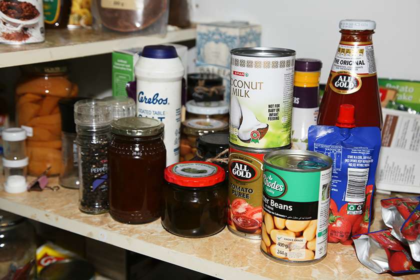 Addressing Food Hoarding In Memory Care In Suwanee, GA | TerraBella